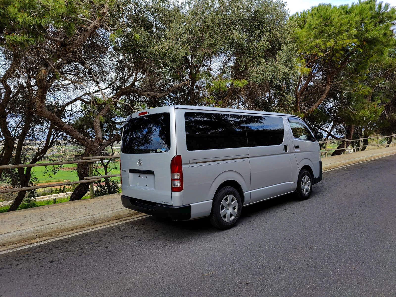 Toyota Hiace Japan Import - Ventur Auto Import