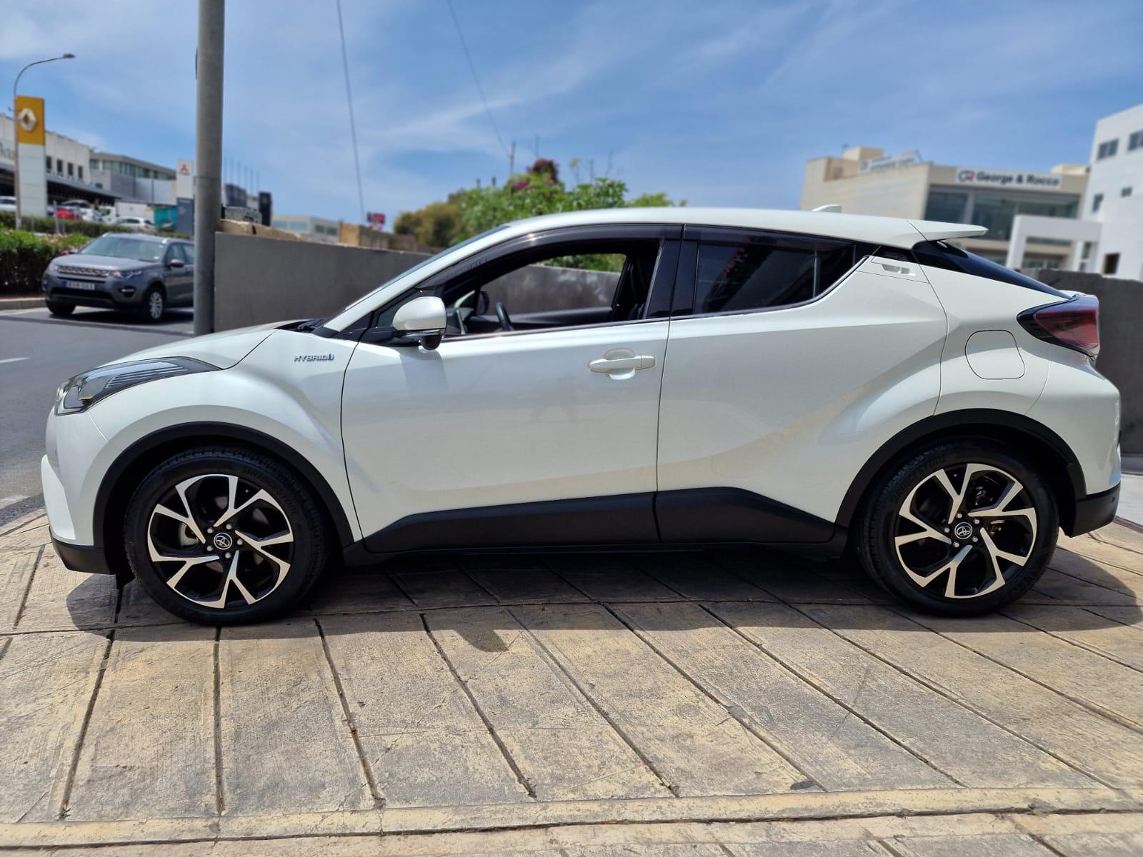 Toyota CH-R 1.8 Hybrid G-LED Edition Japan Import – Ventur Auto Import