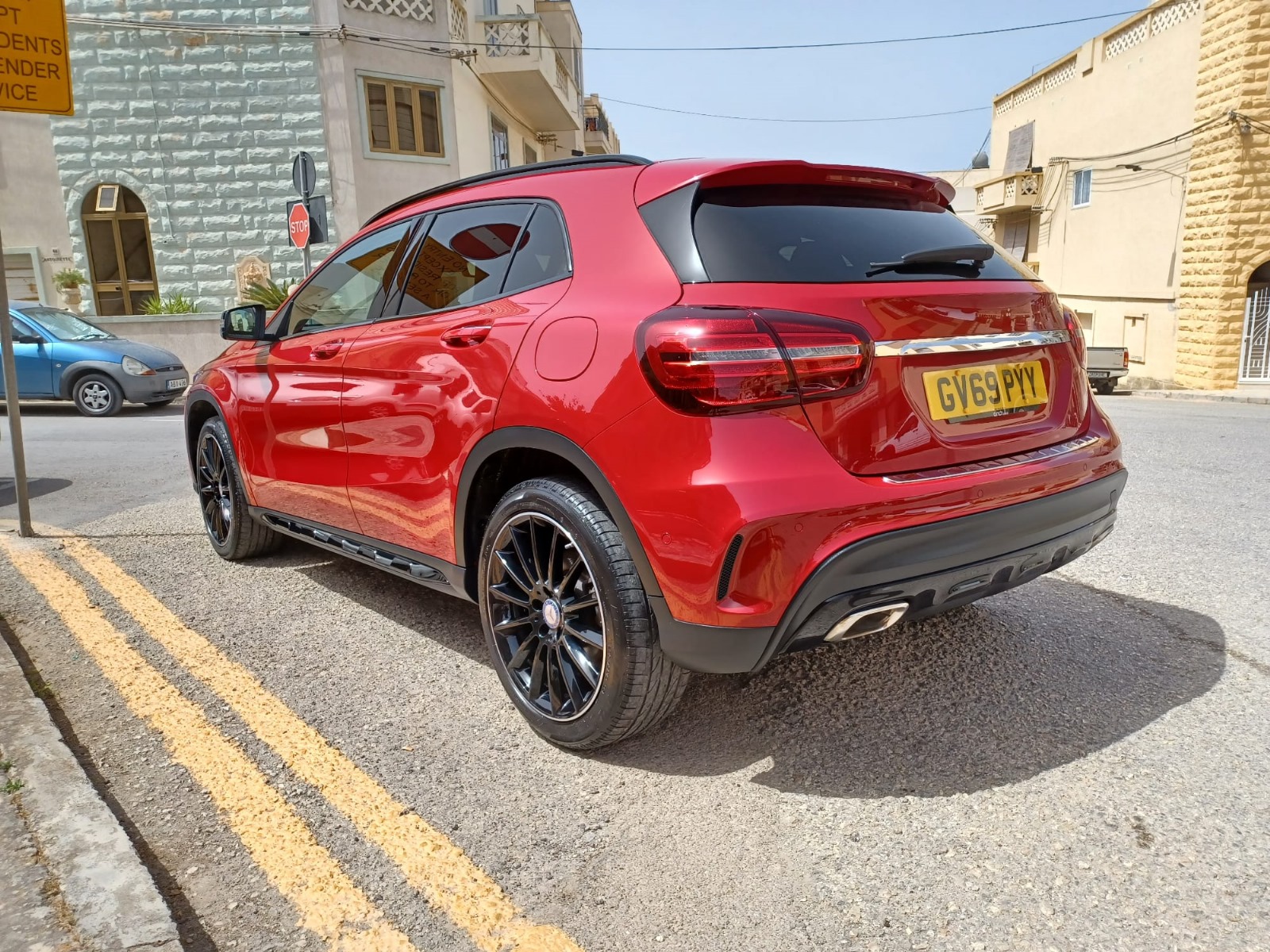 Mercedes GLA 180 AMG Line Premium Plus - Ventur Auto Import