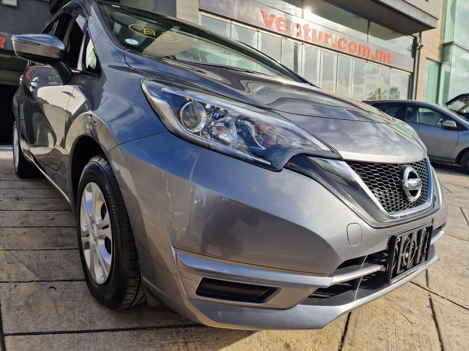 Nissan Note S Pack Facelift (Japan Import) - Ventur Auto Import