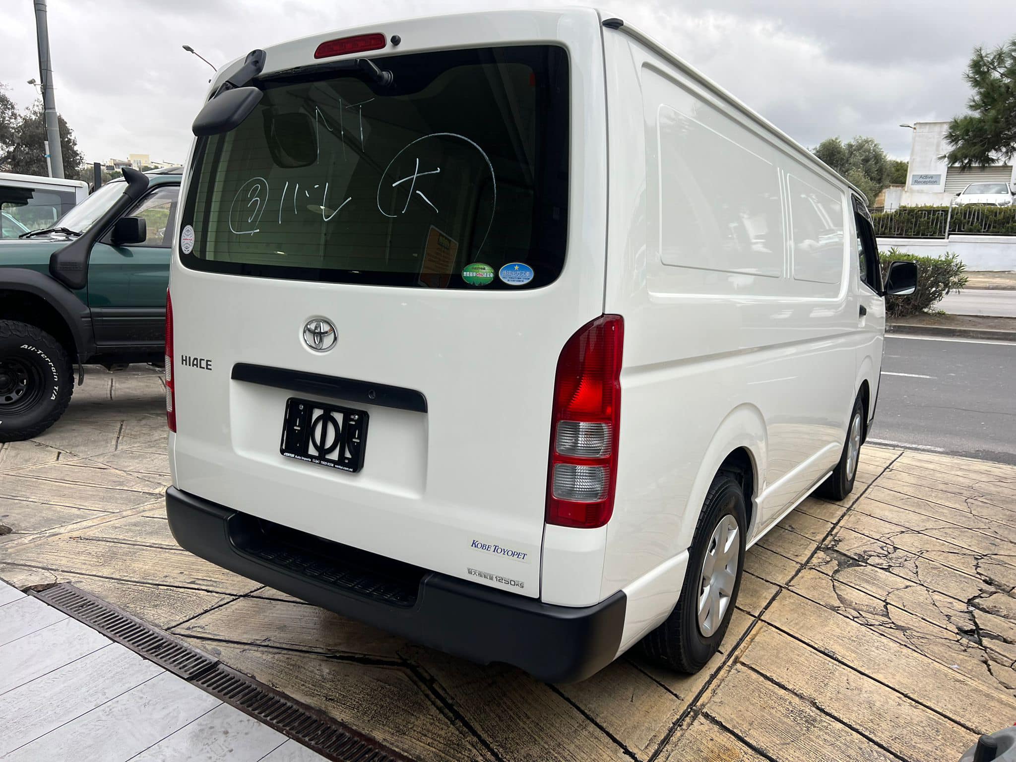 Toyota Hiace (Japan Import) - Ventur Auto Import